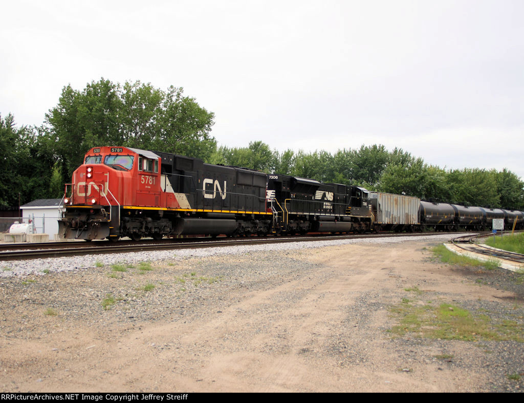 CN 5781
